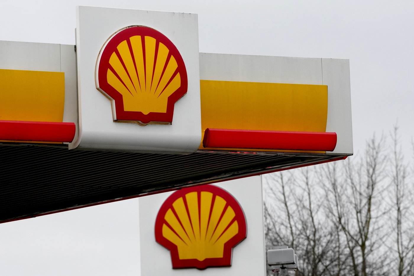 Shell CEO calls it ‘irresponsible’ to cut oil production now | Pipeline ...