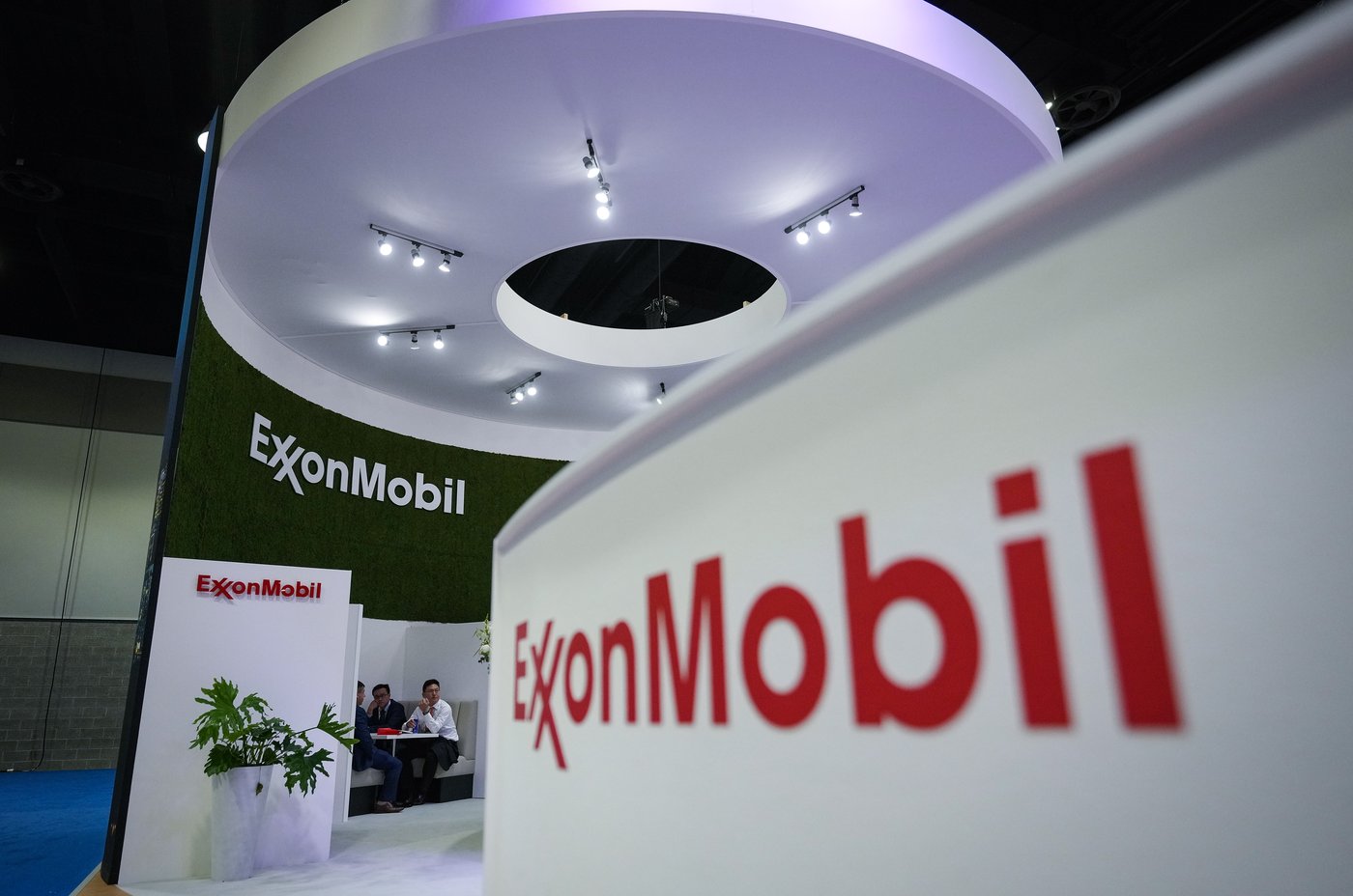 Exxon Mobil profit tops Street in 3rd quarter, helped by Pioneer ...