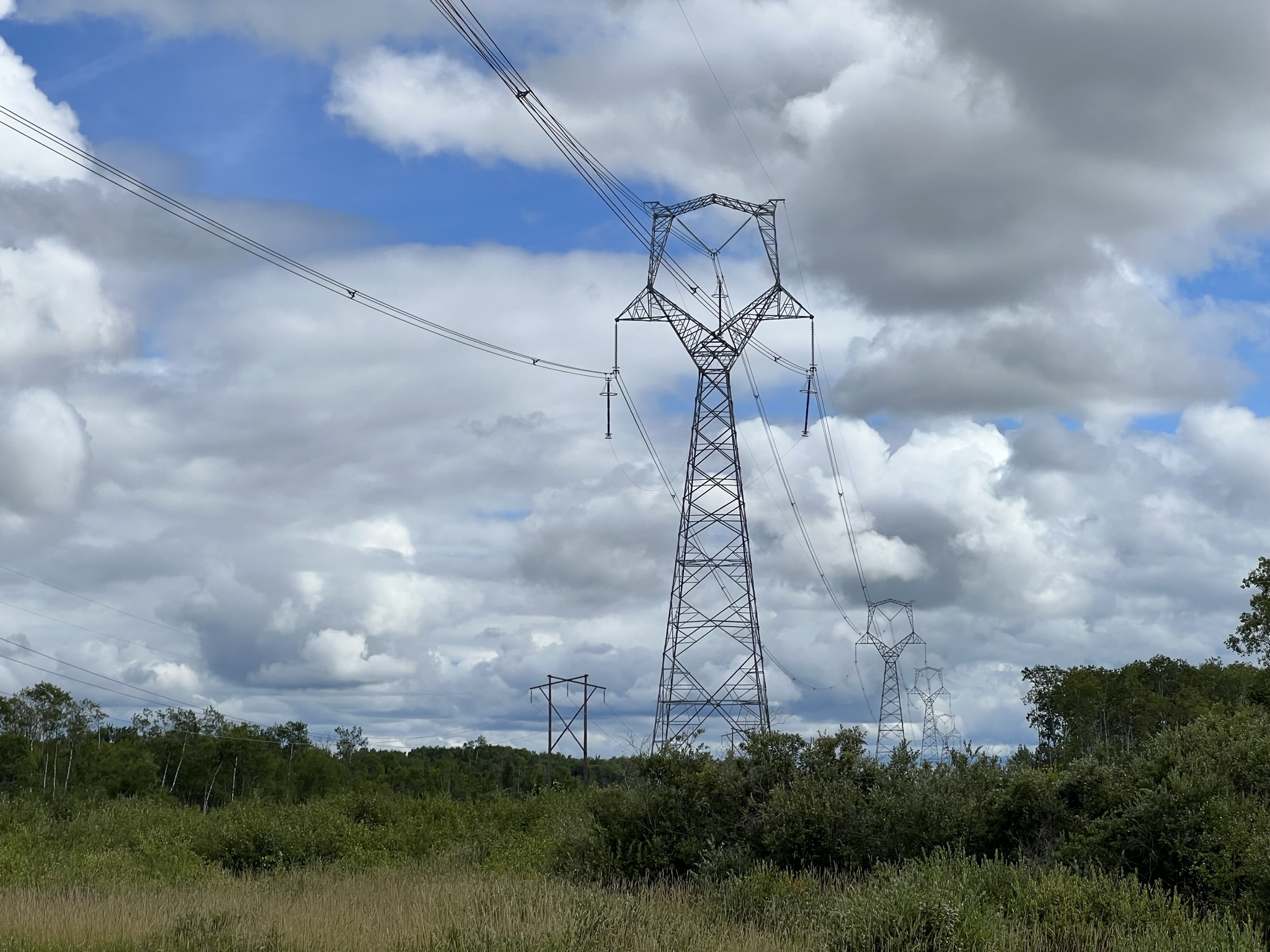 Manitoba Hydro ends two US contracts, seeks to sell power to Nunavut ...