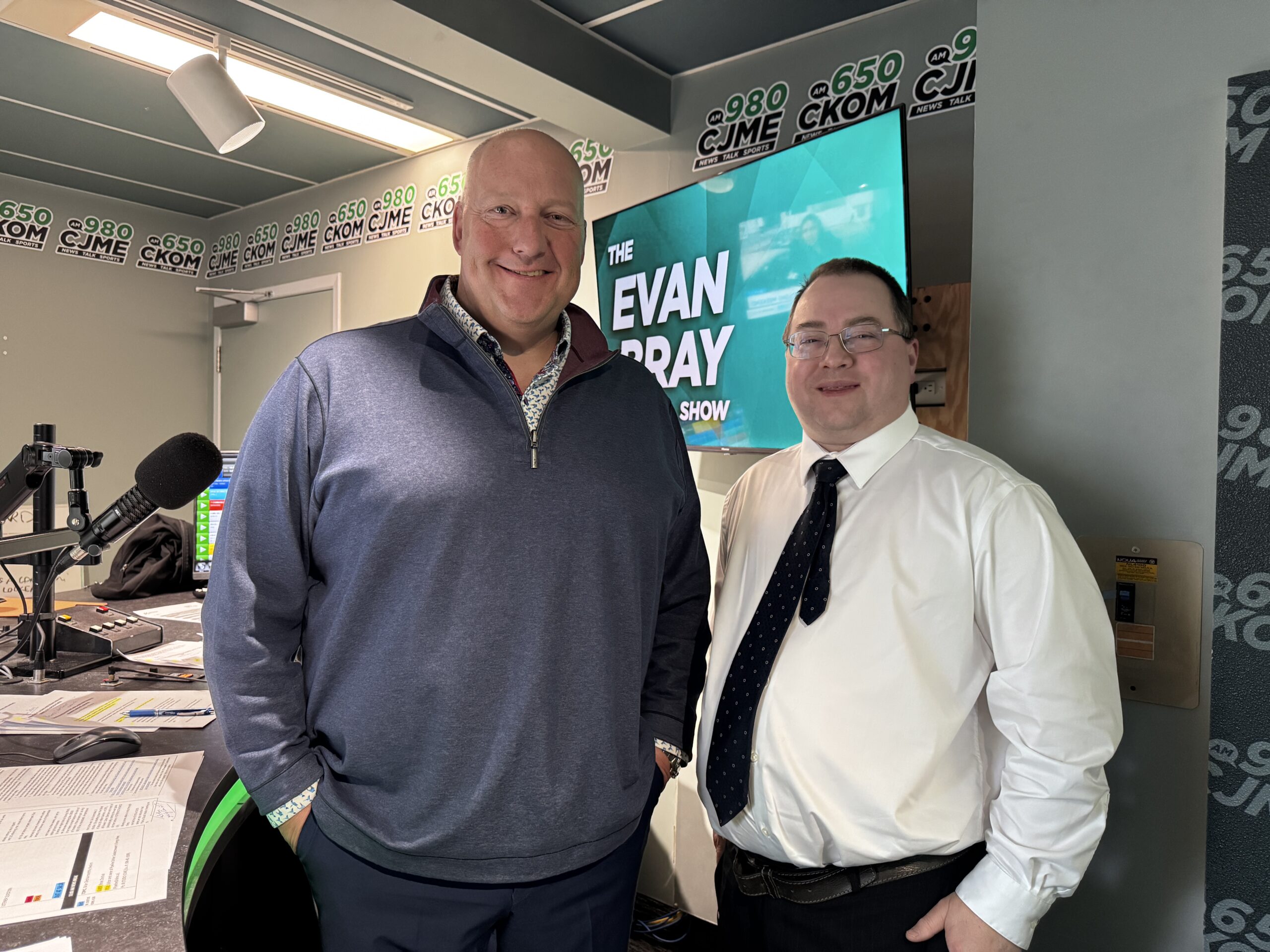 Brian Zinchuk on Evan Bray Show: War! What is it good for? Discussing ...